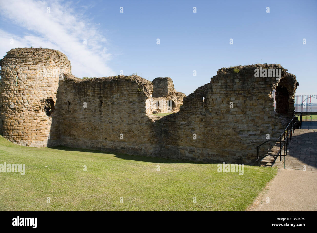Castle on the dee estuary hi-res stock photography and images - Alamy