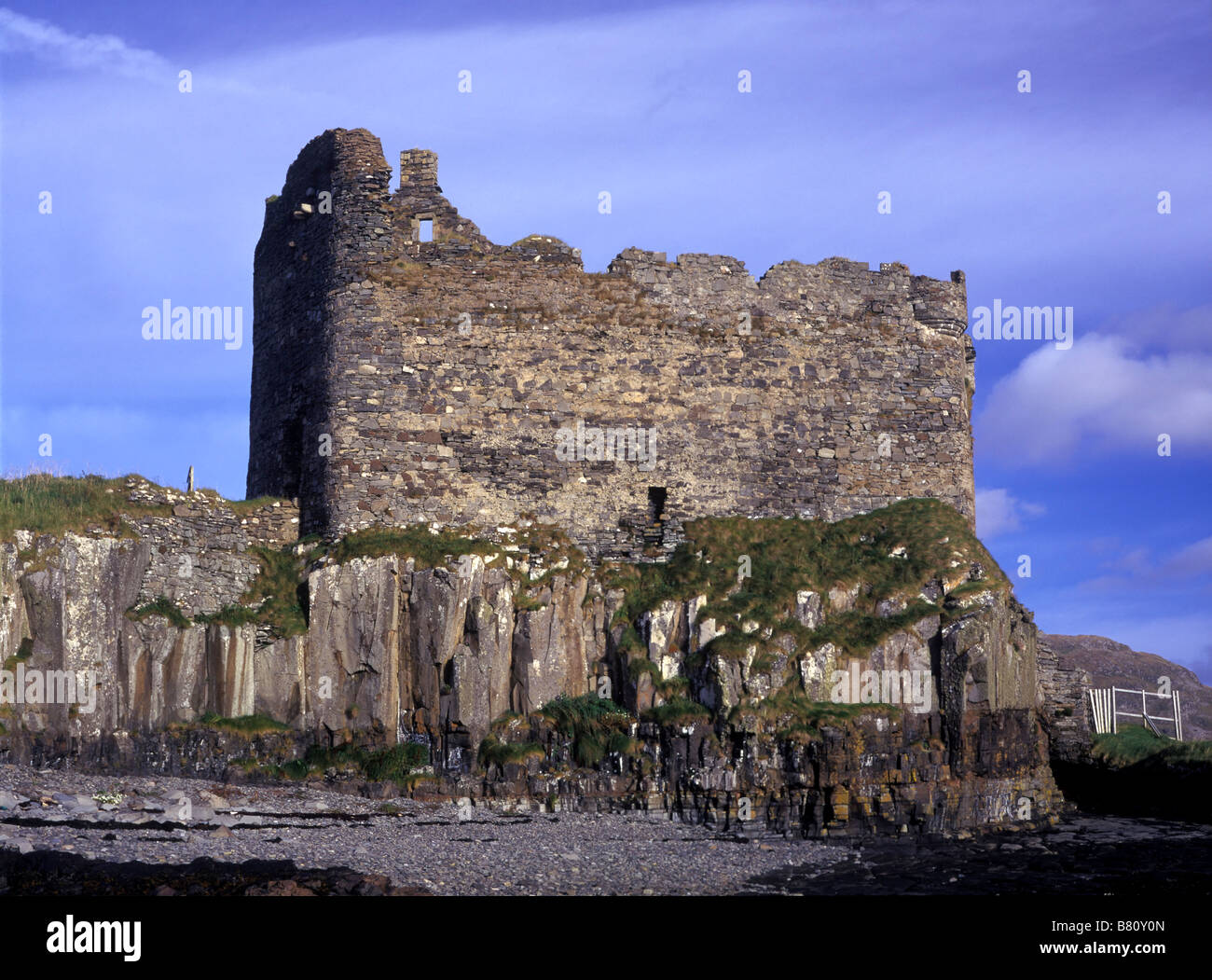 Mingary castle, Ardnamurchan peninsula, Kilchoan, Scotland Stock Photo ...