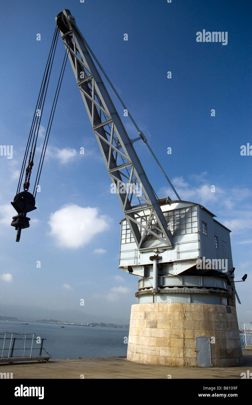 Old Vintage Crane Stock Photos & Old Vintage Crane Stock Images - Alamy