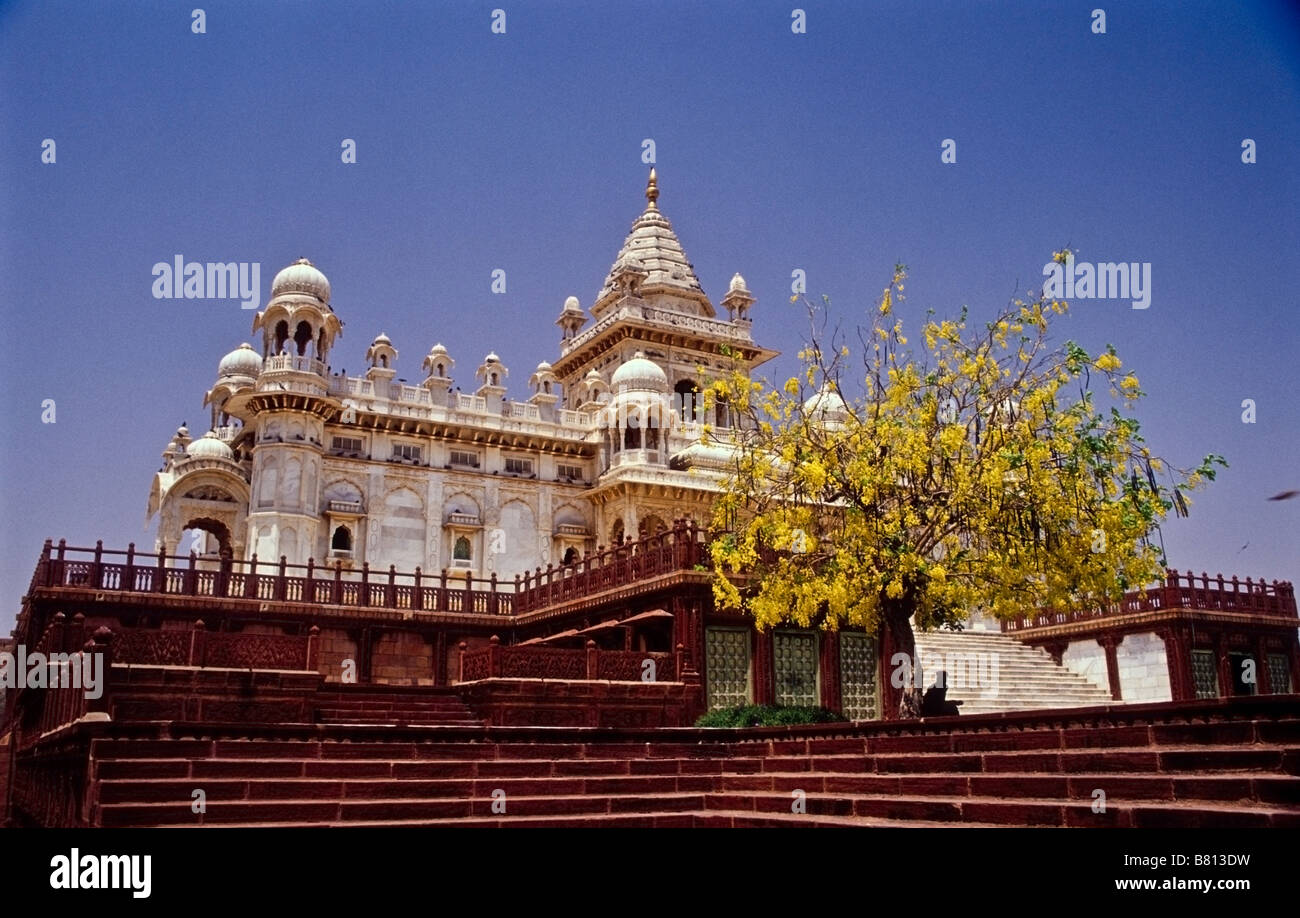 Jaswant Thada mausoleum in Jodhpur, Rajasthan, India Stock Photo - Alamy