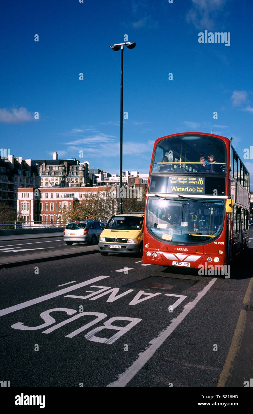 Bus flotte hi-res stock photography and images - Alamy