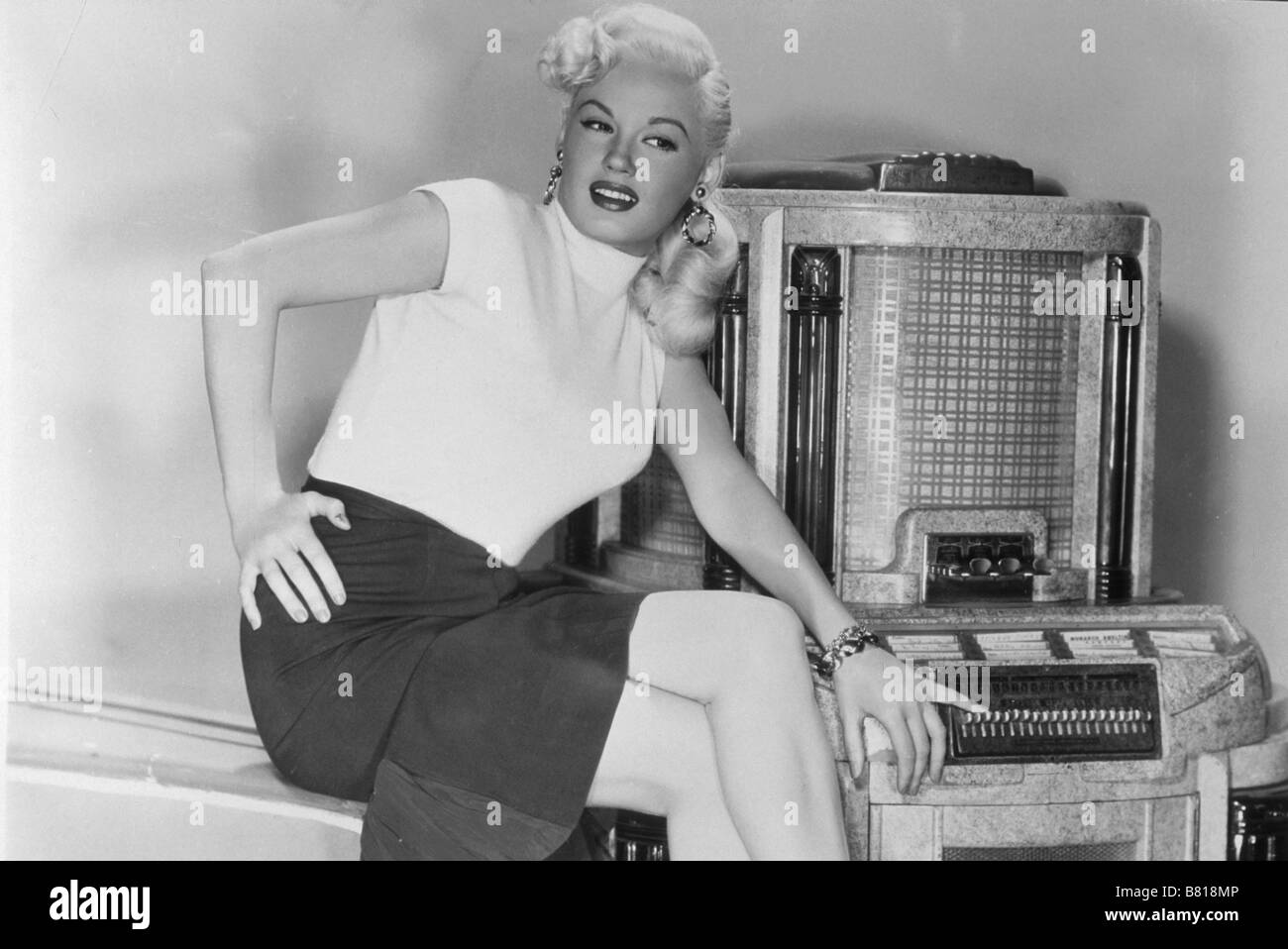 Mamie van doren hi-res stock photography and images - Alamy