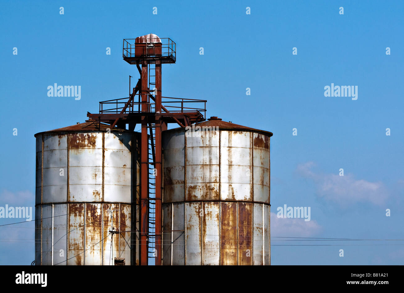 Tank silos hi-res stock photography and images - Alamy