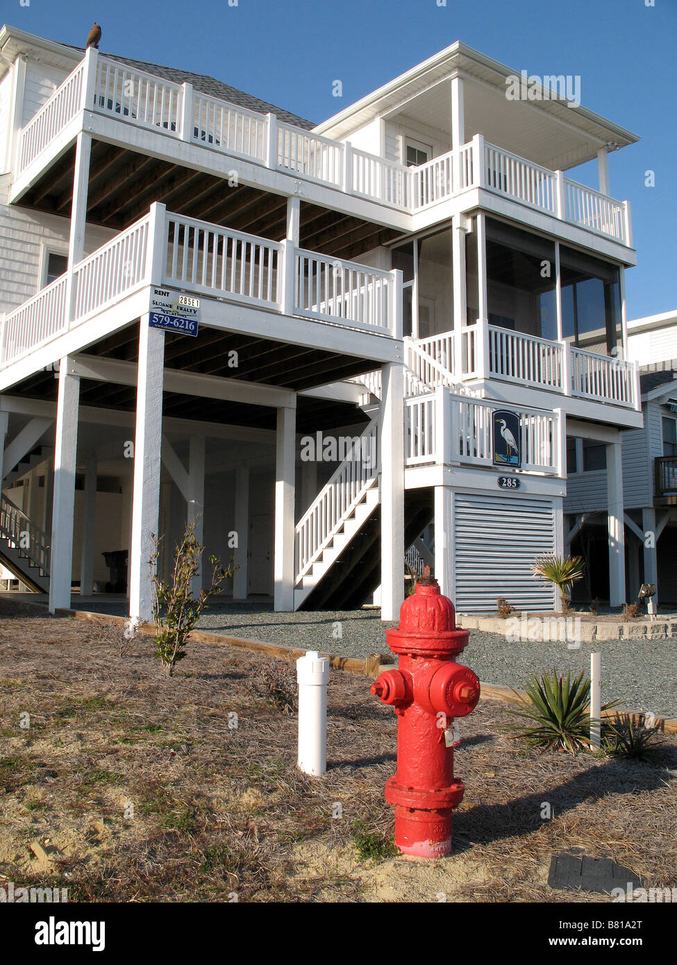FIRE HYDRANT & HOUSE OCEAN ISLE BRUNSWICK COUNTY NORTH CAROLINA USA 08 ...