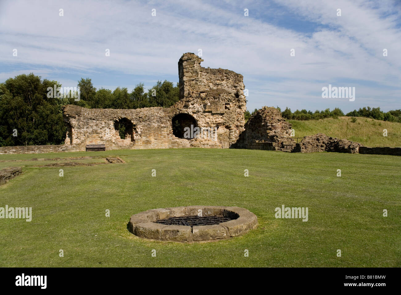 Flint castle on the shore of the River Dee Estuary in Cheshire, England ...