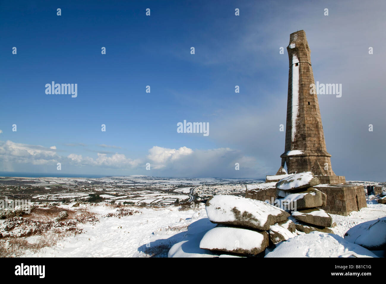 carn brea monument in snow camborne cornwall Stock Photo - Alamy
