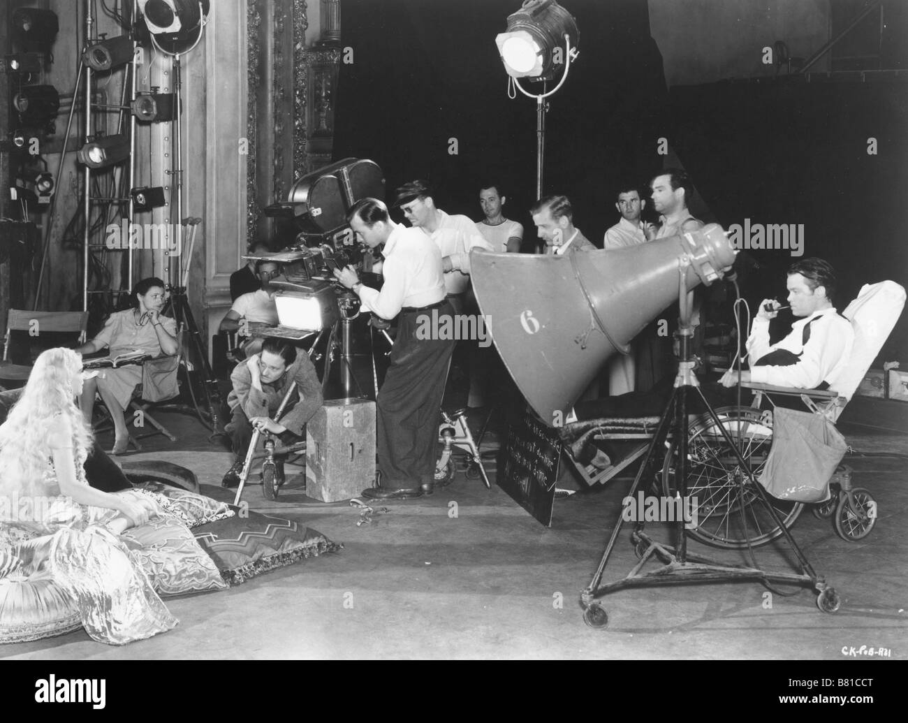 Citizen kane orson welles on set hi-res stock photography and images ...