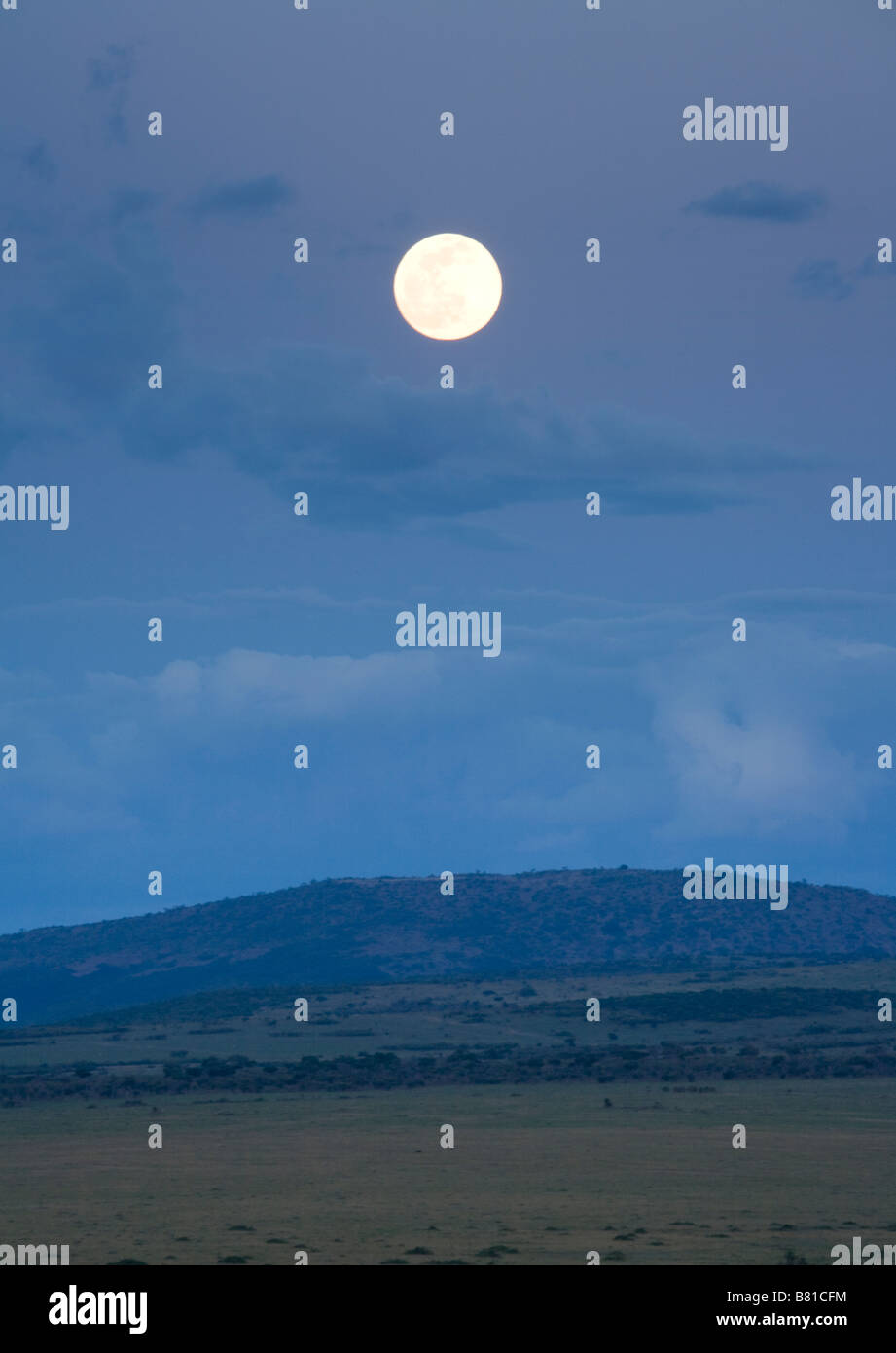 Full moon over kenya hi-res stock photography and images - Alamy