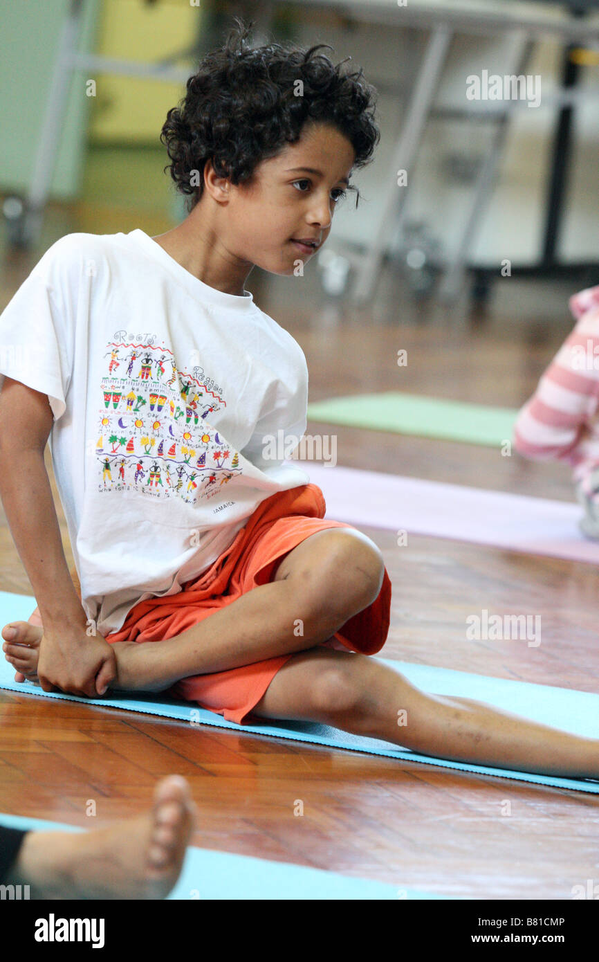 Yoga lesson for children Stock Photo - Alamy