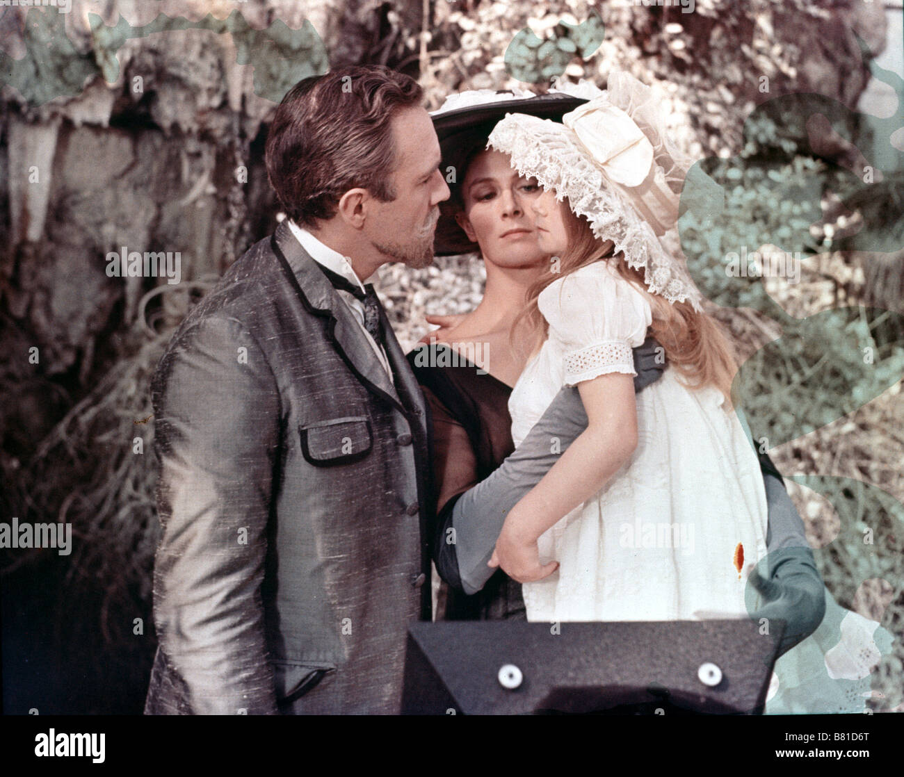 Vanessa Redgrave Jason Robards Libby Glenn Directed by Karel Reisz ...