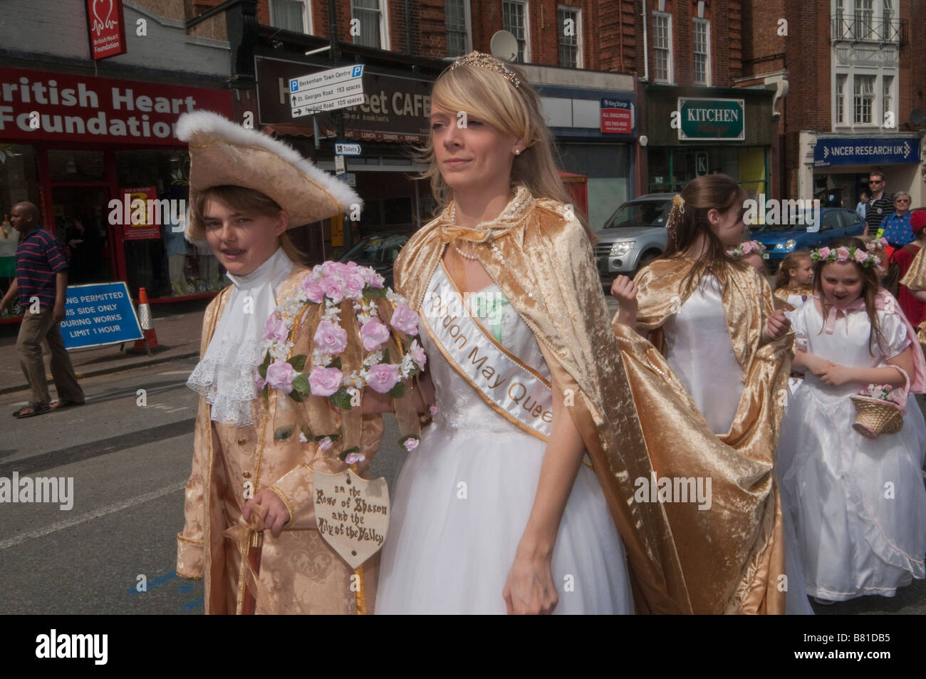The 2008 London May Queen, her Prince and retinue in the May Queen ...