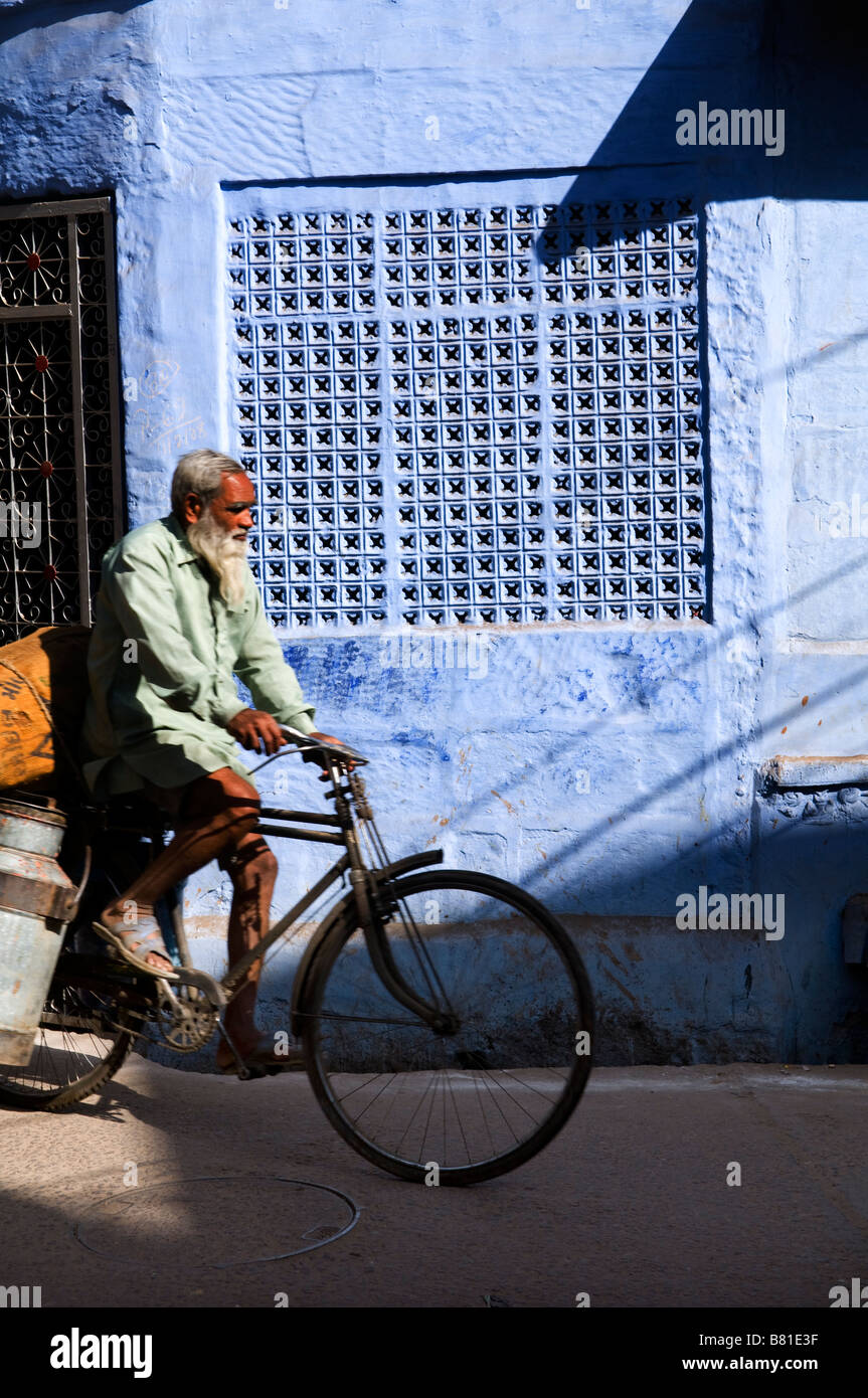 India city life hi-res stock photography and images - Alamy