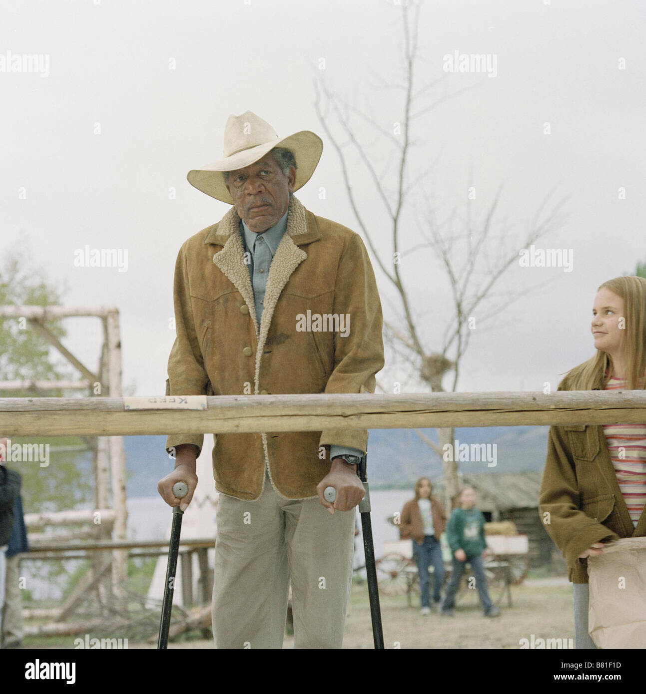 An unfinished life Year: 2005 USA Morgan Freeman, Becca Gardner ...