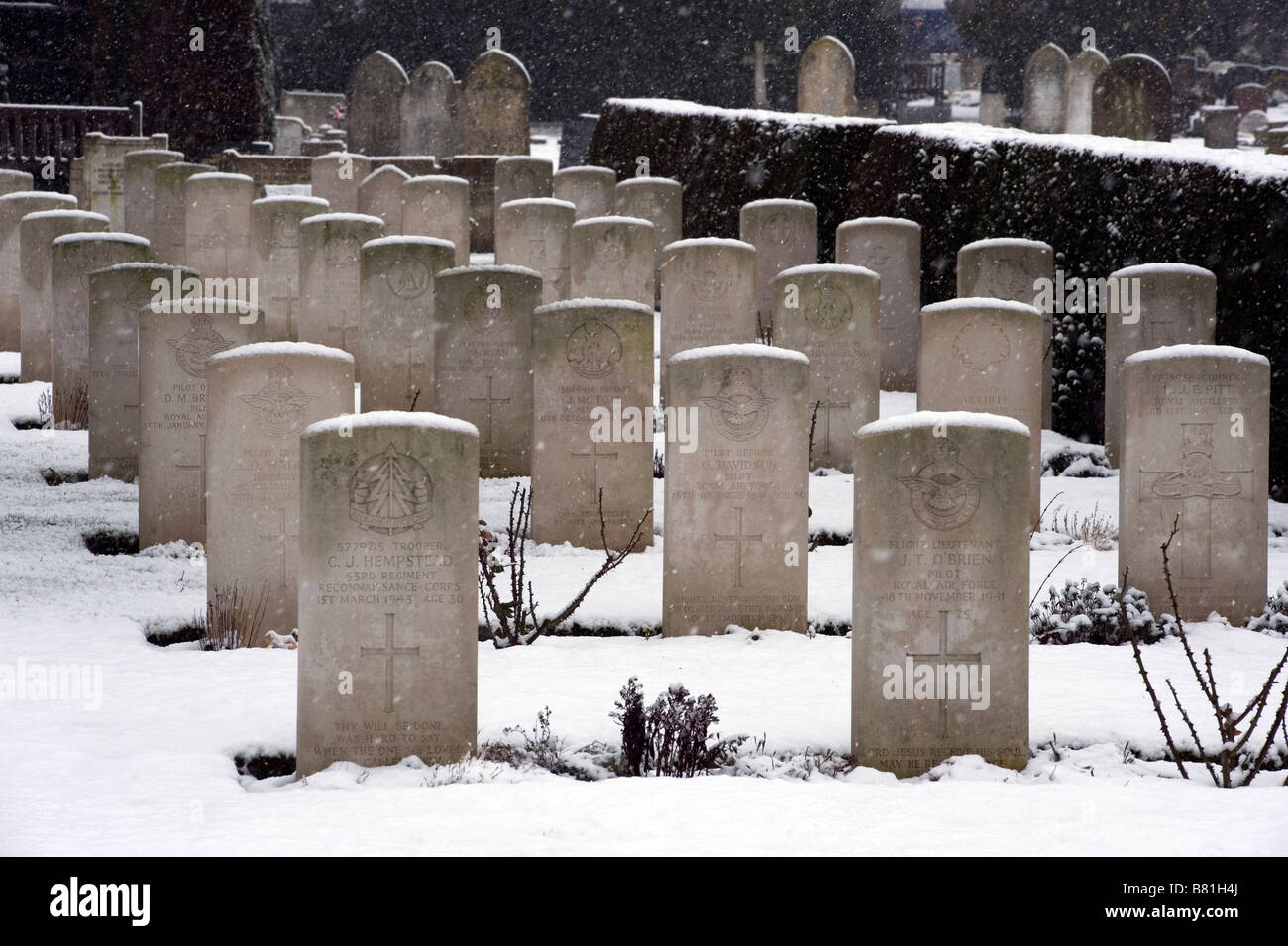 War graves britain hi-res stock photography and images - Alamy