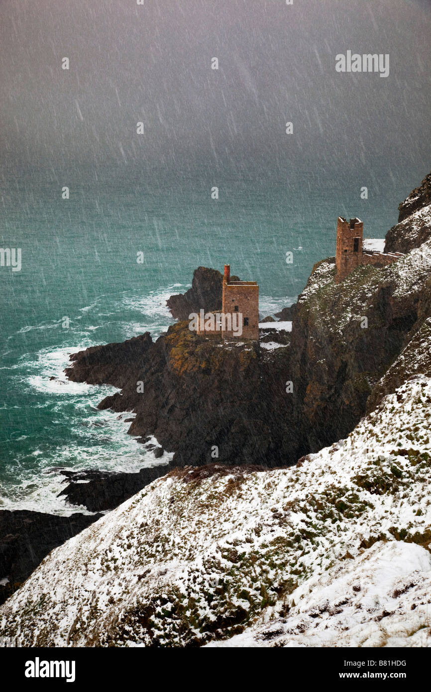 Crowns Engine House High Resolution Stock Photography and Images - Alamy