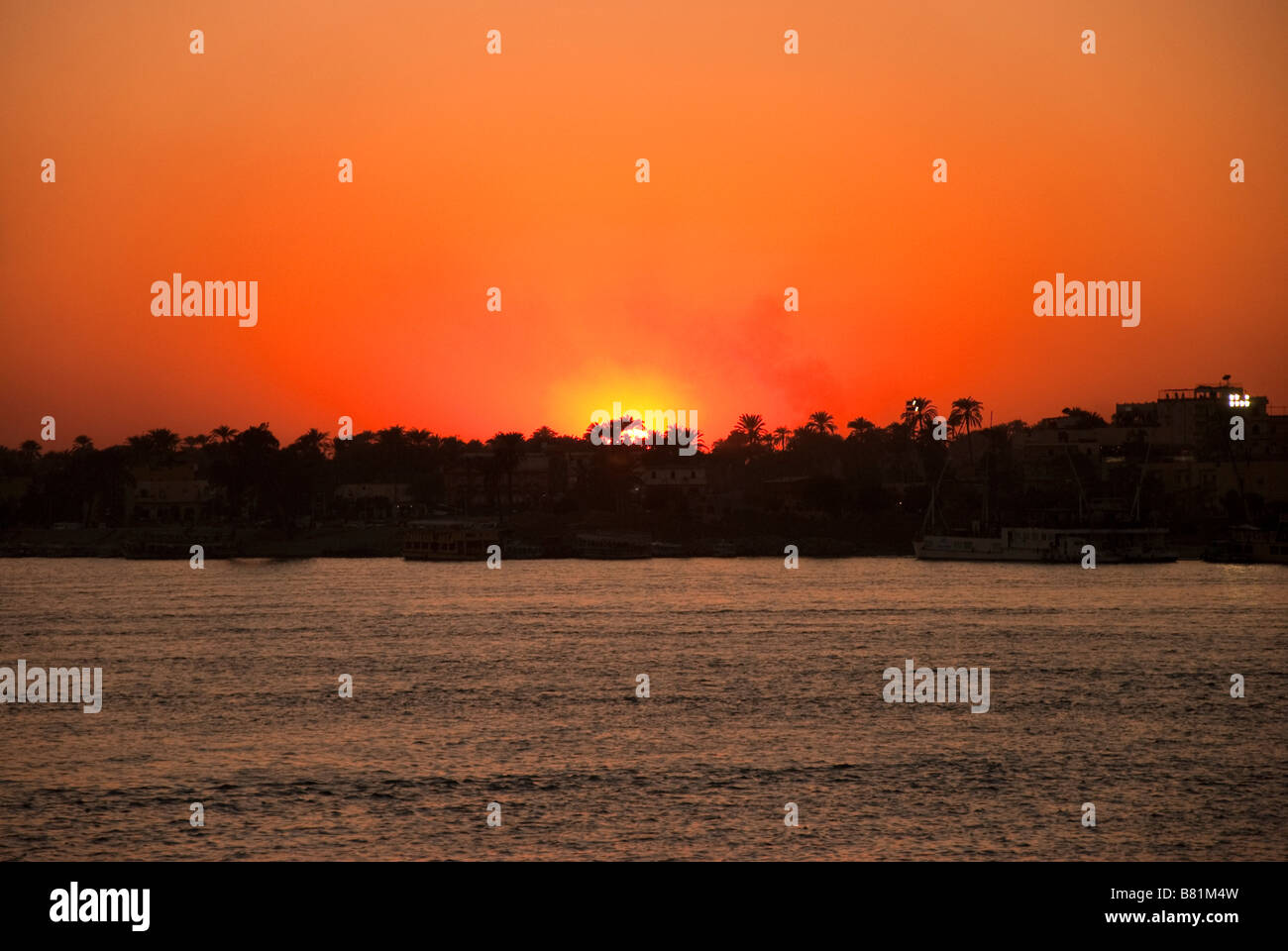 Egypt River Nile Sunset Setting Stock Photos & Egypt River Nile Sunset ...