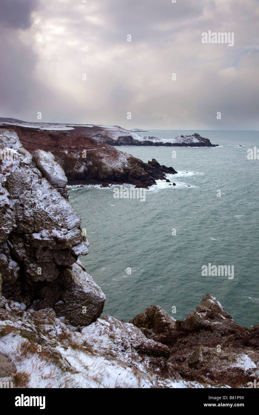 Cliffs in storm hi-res stock photography and images - Alamy