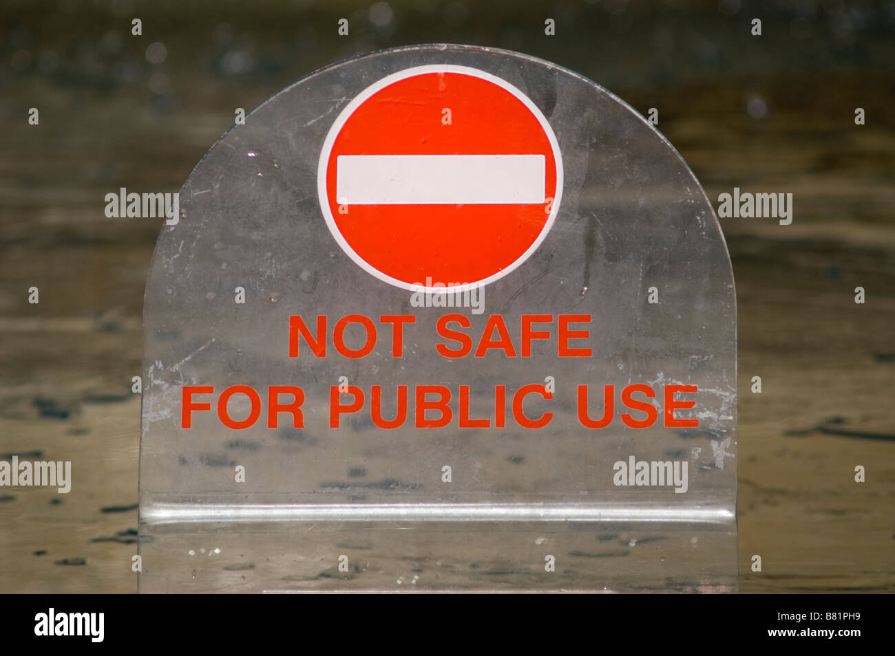 Not safe for public use sign Stock Photo - Alamy