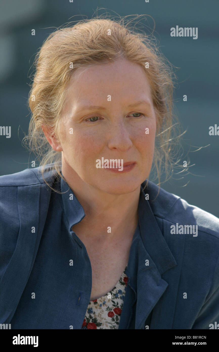 Six Feet Under TV Series 2001 - 2005 USA Season 4 Frances Conroy ...