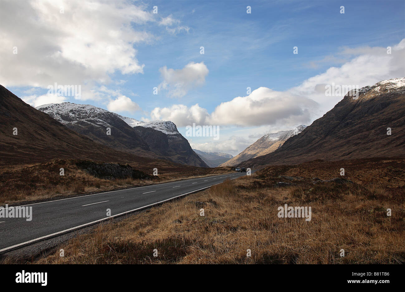 The main road, A82, through Glen Coe Stock Photo - Alamy The main road, A82, through Glen Coe Stock Photo - Alamy