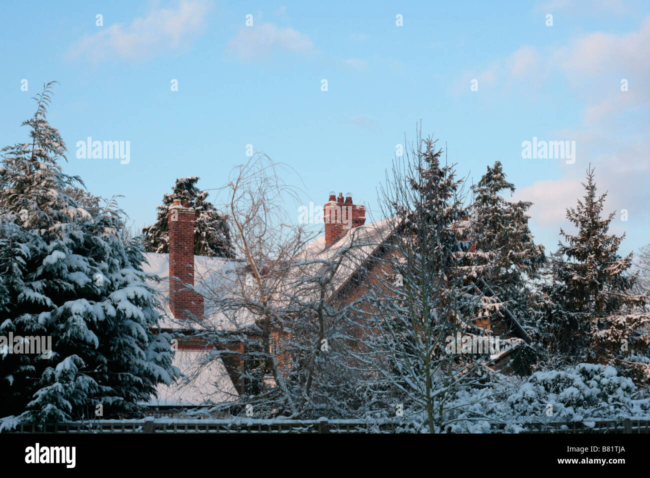 First fall snow in Frome, Somerset, England Stock Photo - Alamy