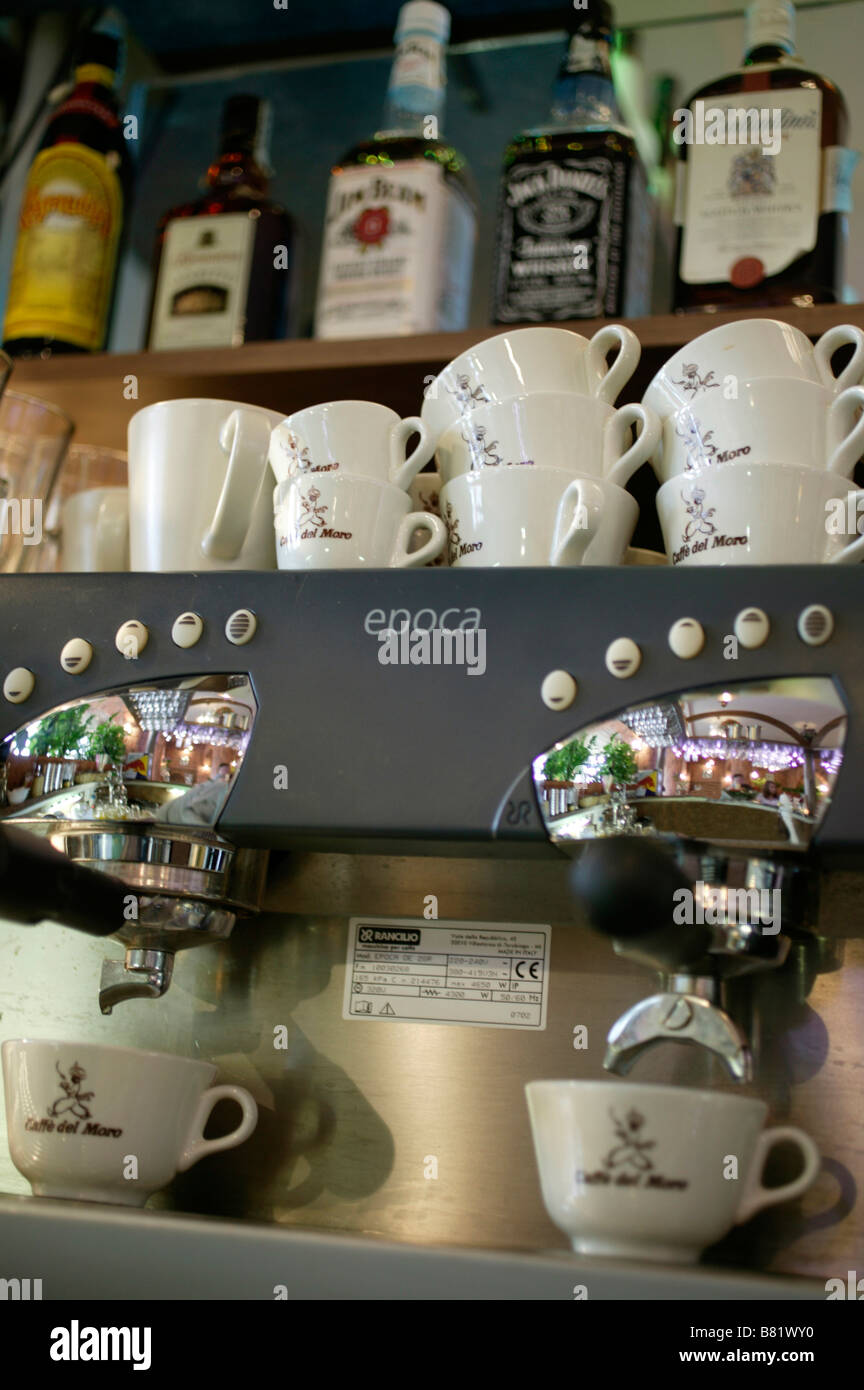 Vertical shot espresso machine hi-res stock photography and images - Alamy