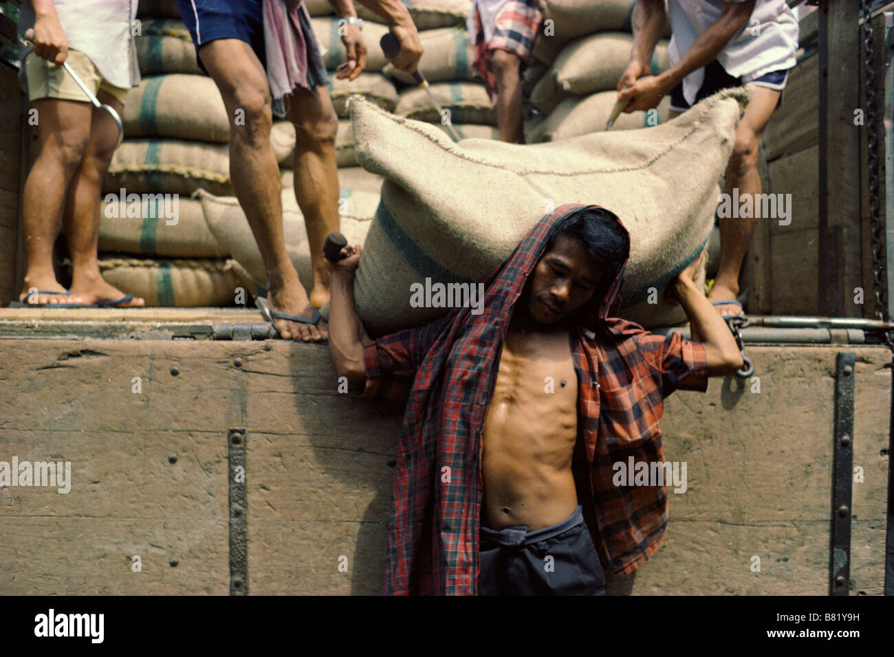Rice loading hi-res stock photography and images - Alamy