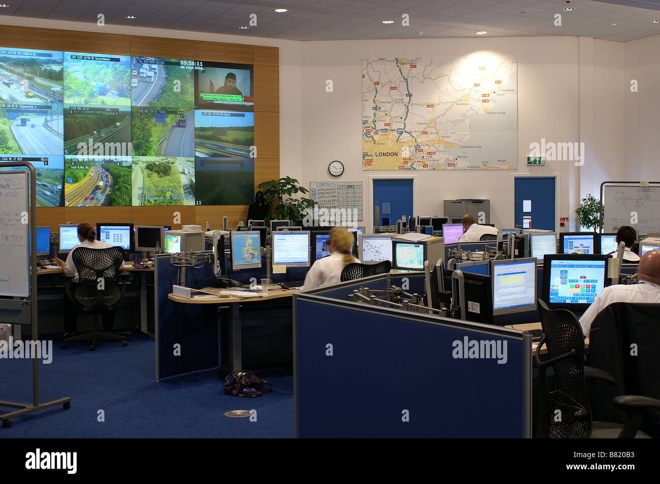 Highways Agency motorway control centre Stock Photo - Alamy