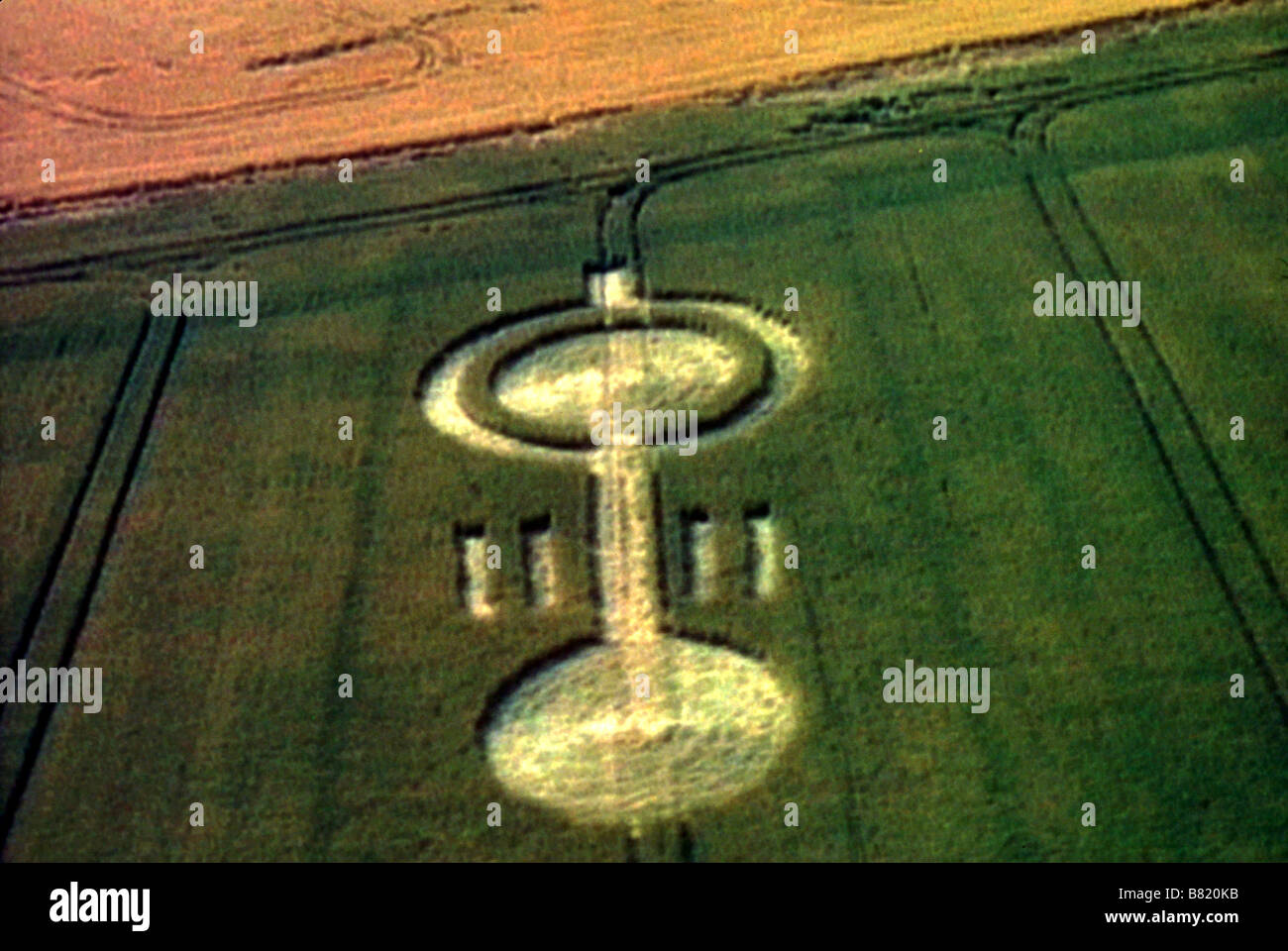 Signes Signs Year: 2002 USA Director: M. Night Shyamalan Stock Photo ...