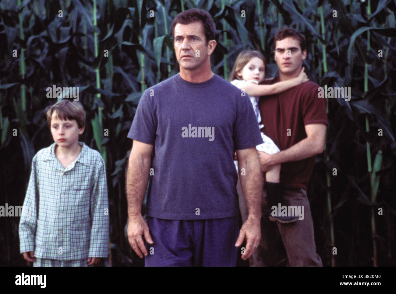 Signes Signs Year: 2002 USA Mel Gibson, Abigail Breslin, Joaquin ...