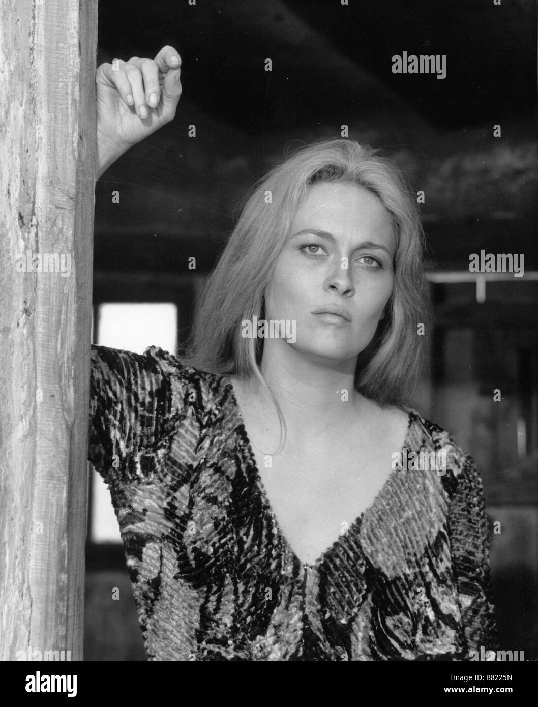 Faye dunaway doc 1971 usa hi-res stock photography and images - Alamy