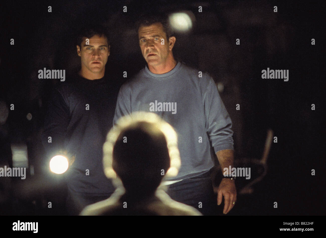 Signes Signs Year: 2002 USA Mel Gibson, Joaquin Phoenix Director: M ...