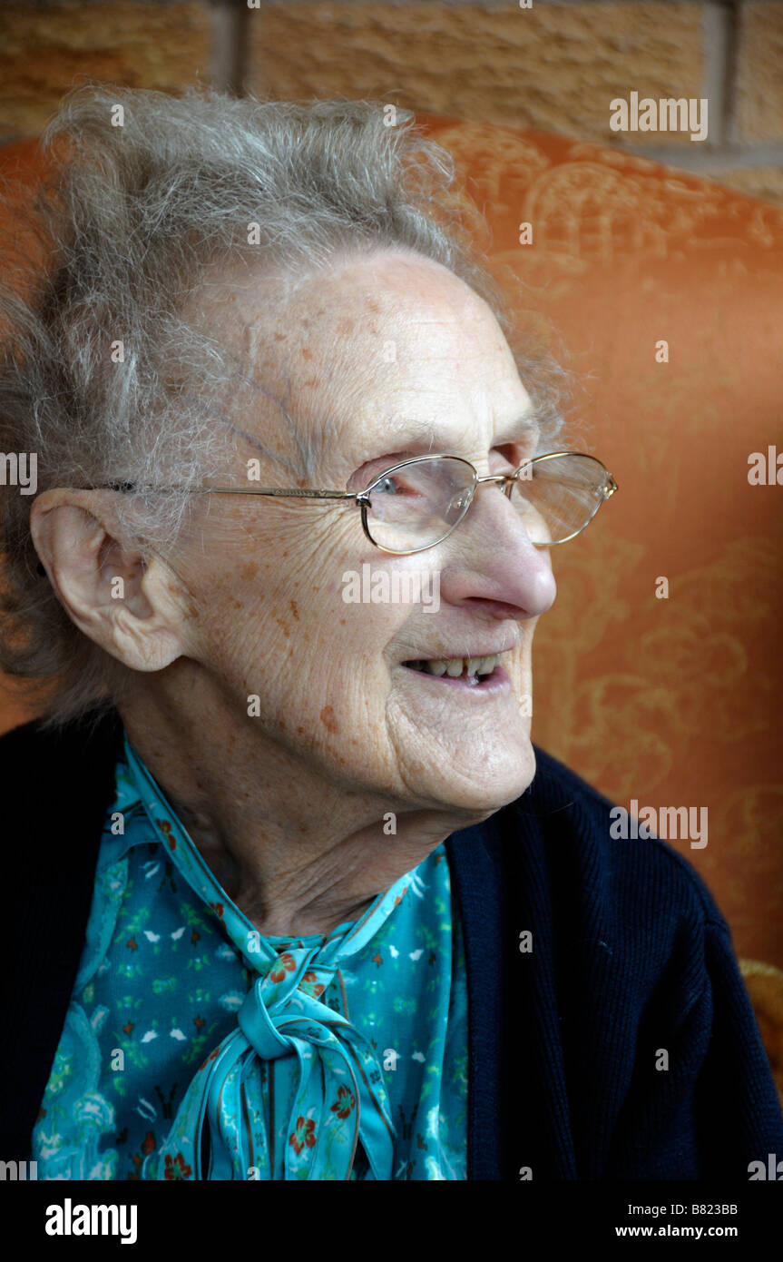 100 year old lady hi-res stock photography and images - Alamy