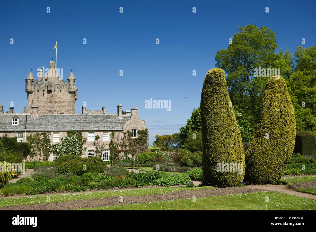 Castle nairn scotland hi-res stock photography and images - Alamy