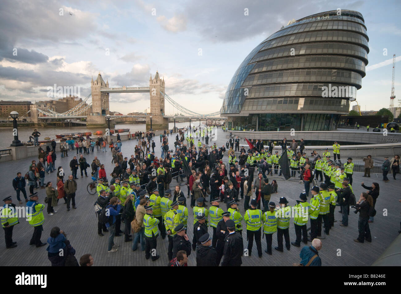 Anarchist demonstrators hi-res stock photography and images - Alamy