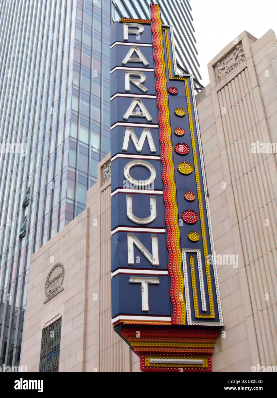 Paramount cinema hi-res stock photography and images - Alamy