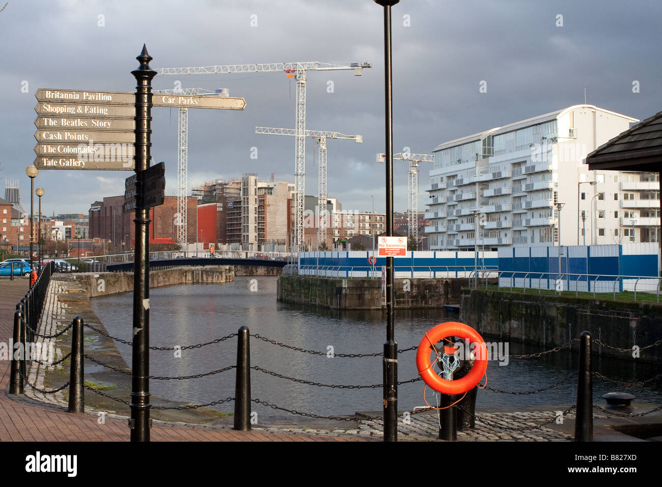 Liverpool docks restored hi-res stock photography and images - Alamy
