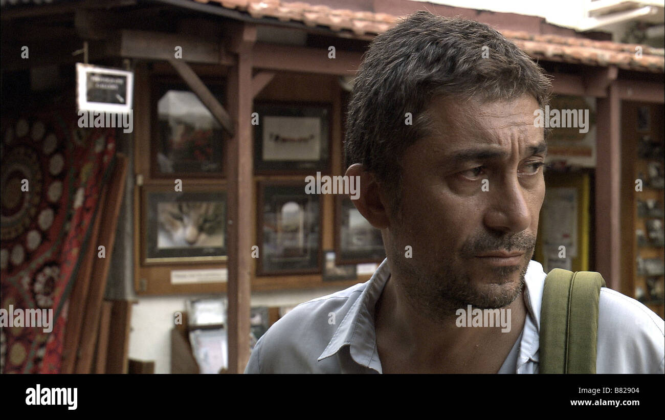 Iklimler Year: 2006 - Turkey Nuri Bilge Ceylan Director: Nuri Bilge ...