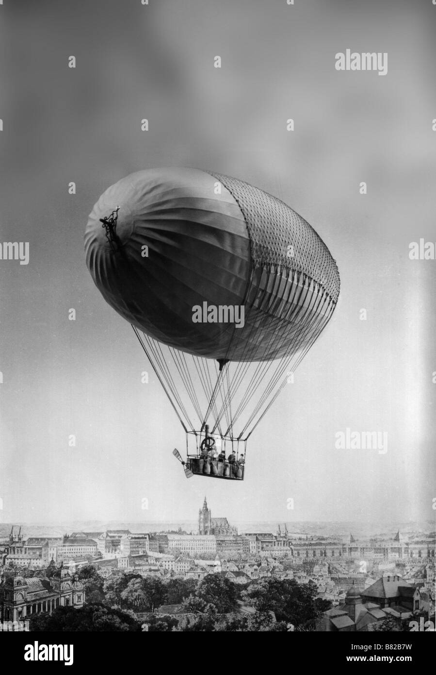 Jules verne two years holiday Black and White Stock Photos & Images - Alamy