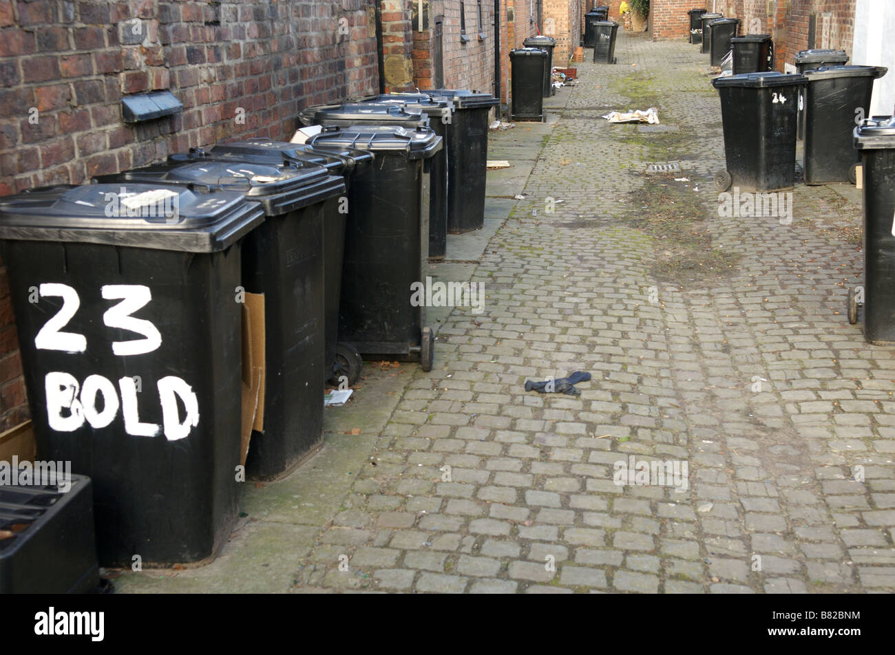 The back streets of a Manchester suburb Stock Photo - Alamy