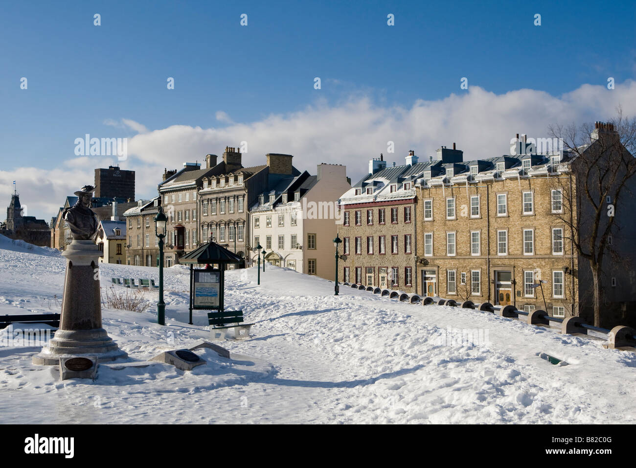 Quebec city winter hi-res stock photography and images - Alamy
