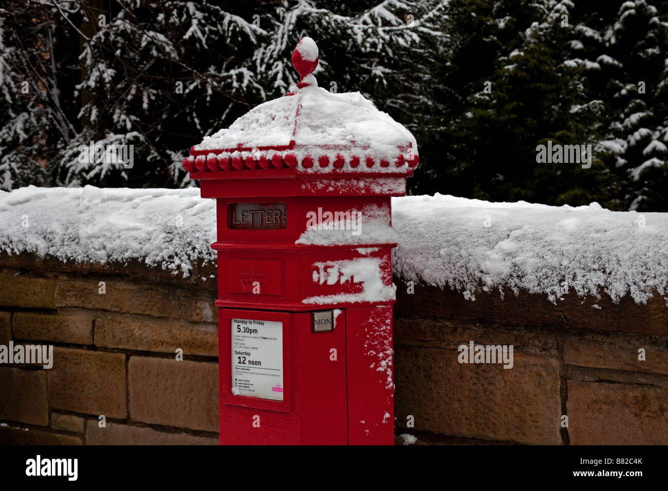 Pillar box hi-res stock photography and images - Alamy