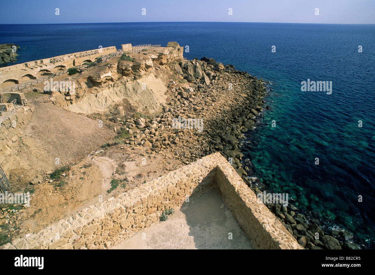 italy, calabria, isola di capo rizzuto, le castella, aragonese castle ...