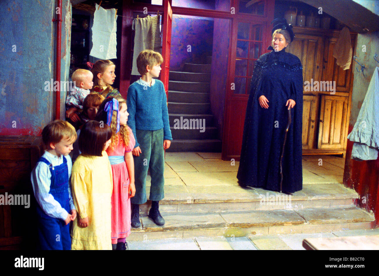 Nanny McPhee Year: 2005 USA / UK Holly Gibbs, Saml Honywood, Emma Thompson Director: Kirk Jones ...