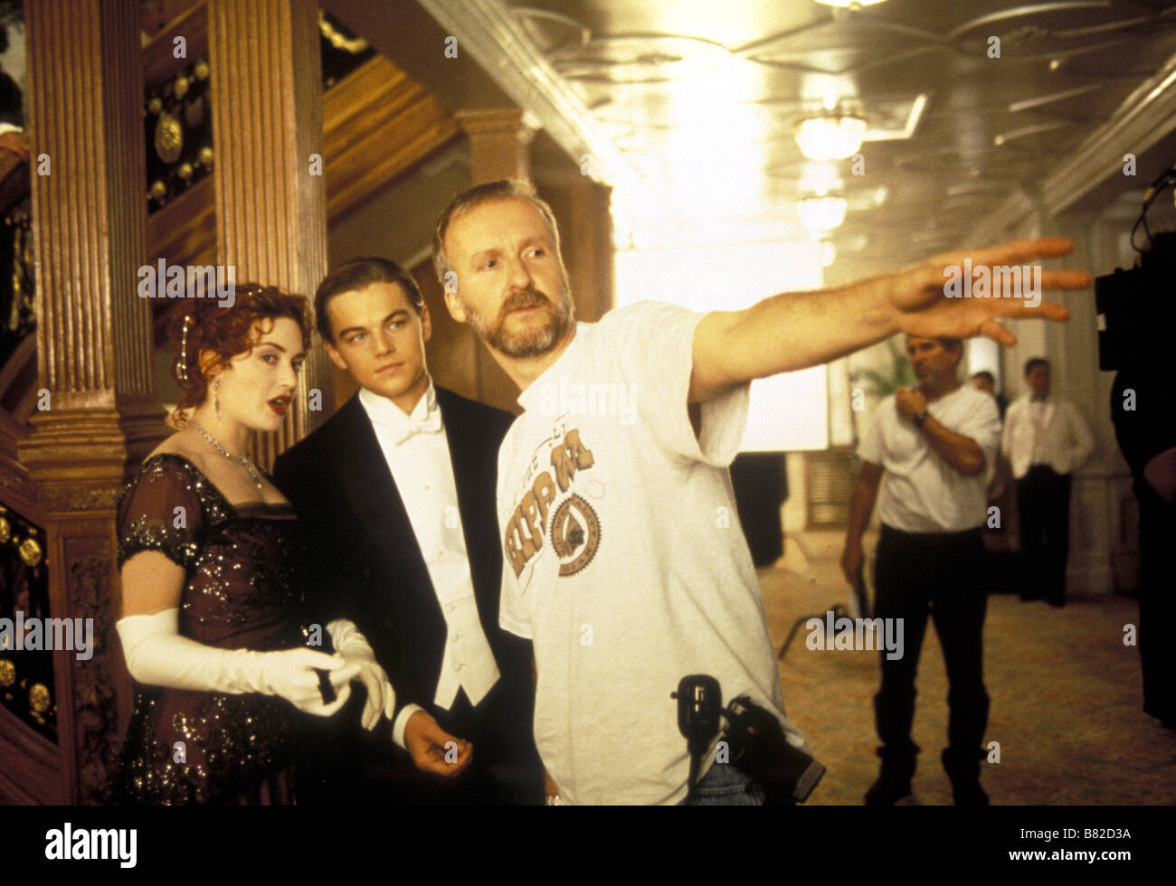 Titanic Year 1997 Usa Director James Cameron James Cameron Leonardo