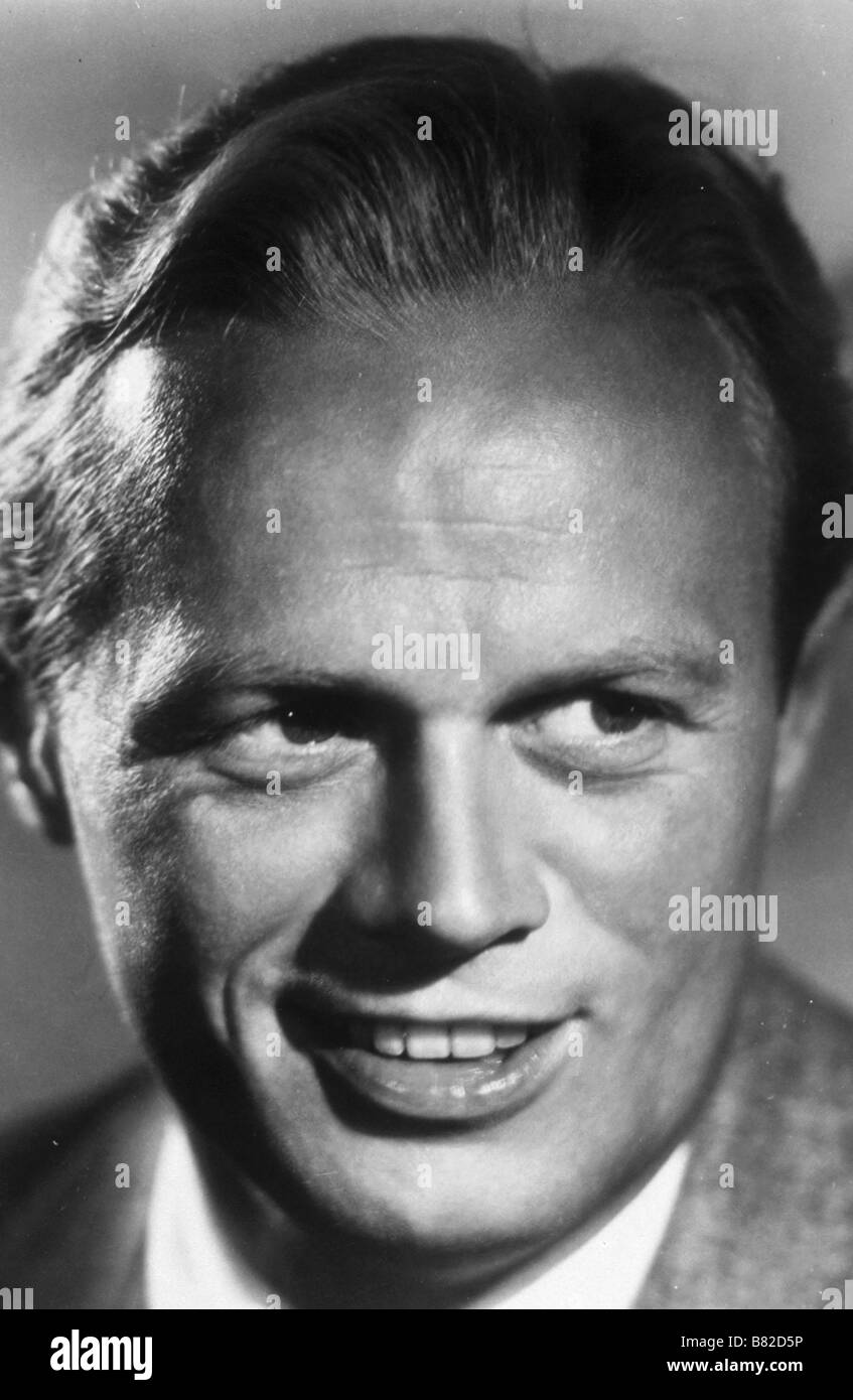 Richard Widmark Richard Widmark Richard Widmark Stock Photo - Alamy