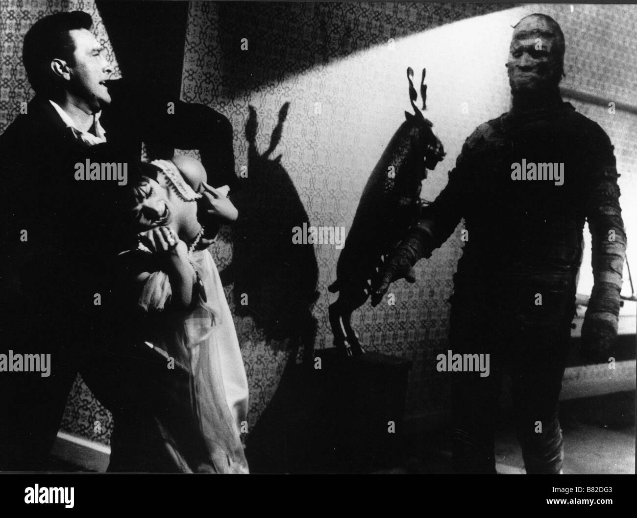 The Curse of the Mummy's Tomb Year: 1964 UK Terence Morgan, Dickie Owen ...