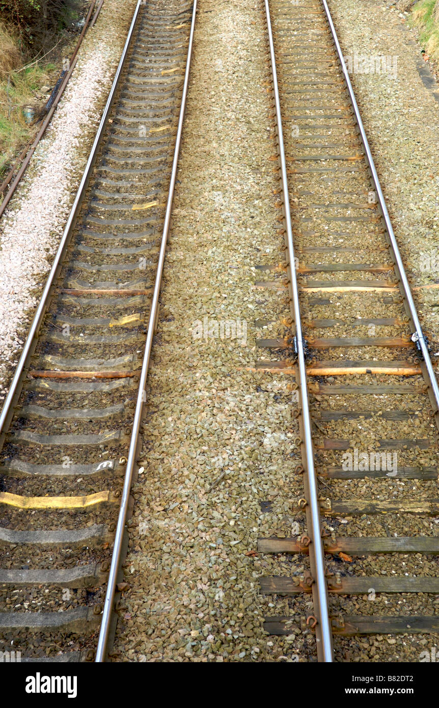 Railway lines going into distance hi-res stock photography and images ...