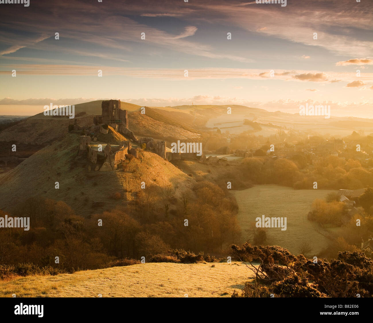 Dawn at Corfe Castle, Dorset, England, UK Stock Photo - Alamy