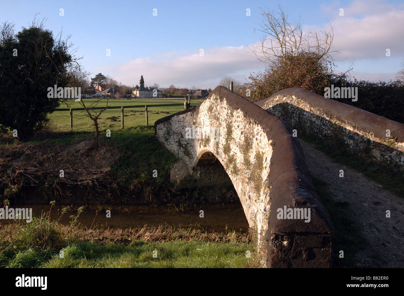 Old Flint Bridge, Moulton, Suffolk, UK Stock Photo - Alamy